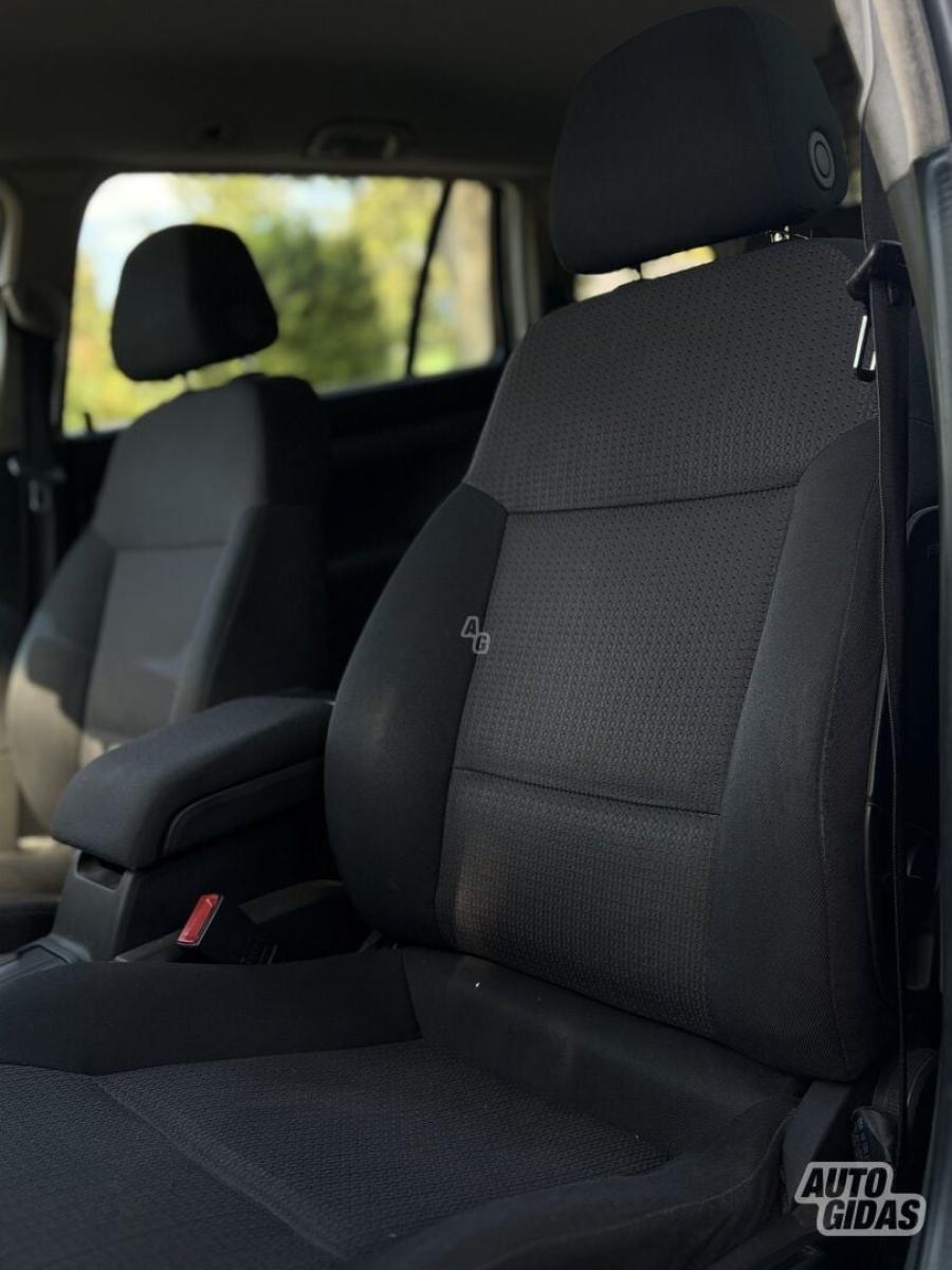 Pelēks Opel Vectra 2007 Viļņa, ar dzinēja tilpumu 1.90 L un nobraukumu 317 tūkst. km par 1850 €, foto 27 vietnē AUTOMOTO.COM.LV