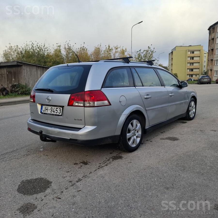 Серый Опель Вектра 2007 в Алуксне, объемом двигателя 1.90 л и пробегом 257 тыс. км за 1300 €, фото 4 на AUTOMOTO.COM.LV
