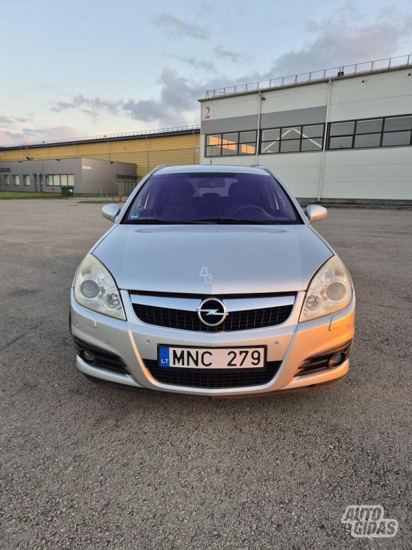 Grey Opel Vectra 2007 in Kaunas, with an engine capacity of 1.90 L and mileage of 344 thousand km for 1200 €, photo 3 on AUTOMOTO.COM.LV