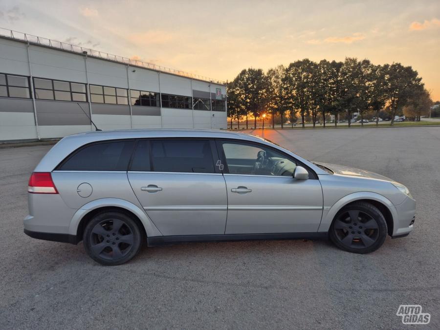 Pelēks Opel Vectra 2007 Kauņa, ar dzinēja tilpumu 1.90 L un nobraukumu 344 tūkst. km par 1200 €, foto 6 vietnē AUTOMOTO.COM.LV