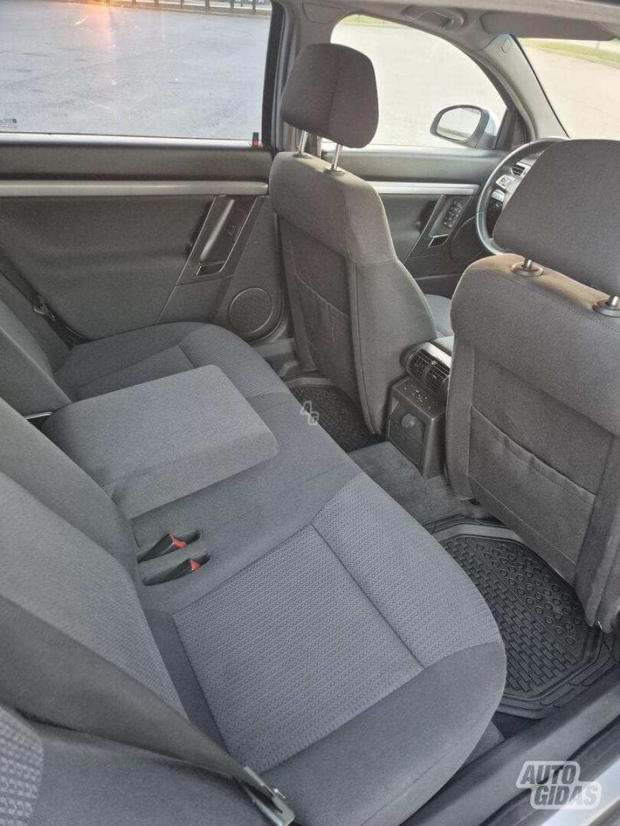 Pelēks Opel Vectra 2007 Kauņa, ar dzinēja tilpumu 1.90 L un nobraukumu 344 tūkst. km par 1200 €, foto 10 vietnē AUTOMOTO.COM.LV