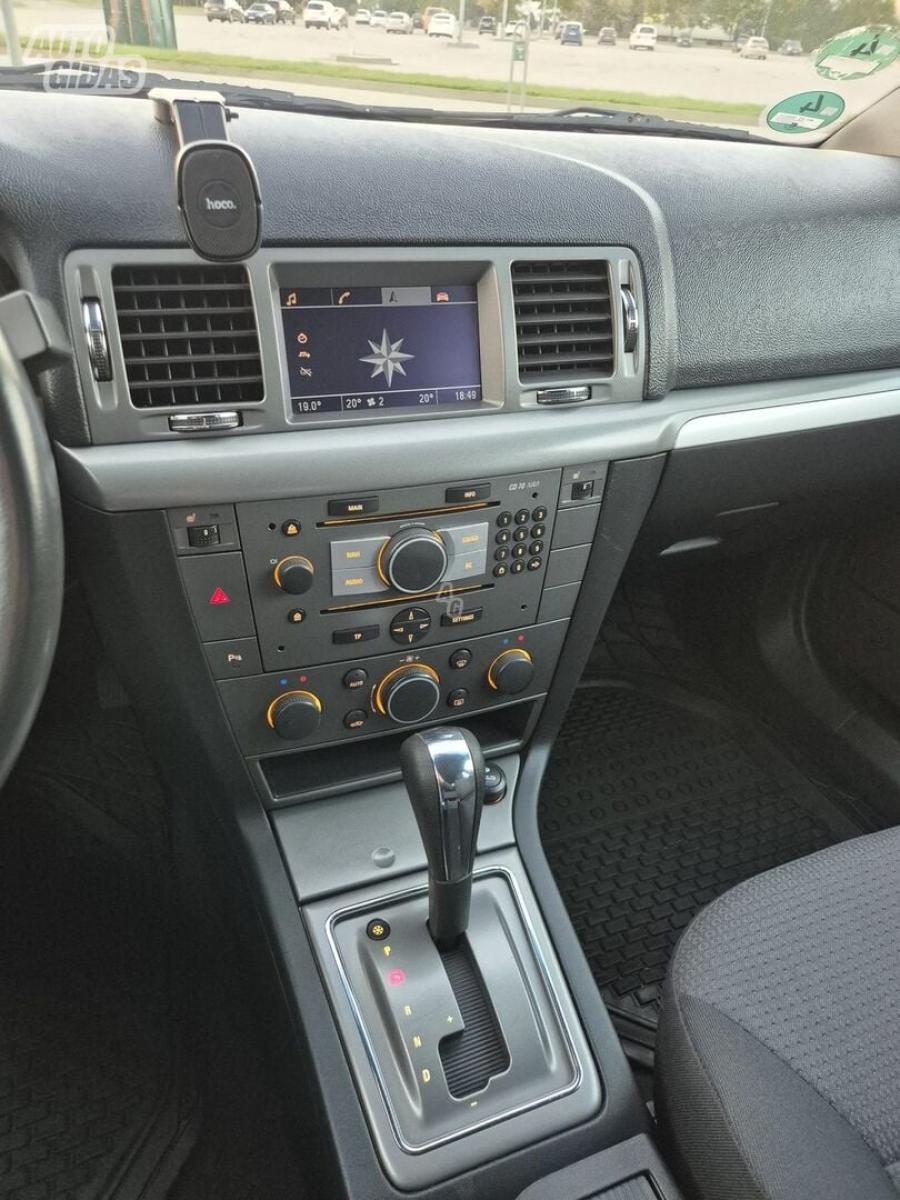 Pelēks Opel Vectra 2007 Kauņa, ar dzinēja tilpumu 1.90 L un nobraukumu 344 tūkst. km par 1200 €, foto 13 vietnē AUTOMOTO.COM.LV