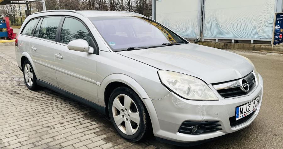Pelēks Opel Vectra 2008 Viļņa, ar dzinēja tilpumu 1.90 L un nobraukumu 323 tūkst. km par 1500 €, foto 4 vietnē AUTOMOTO.COM.LV