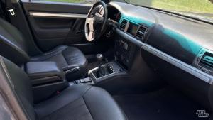 Grey Opel Vectra 2008 in Silute, with an engine capacity of 1.90 L and mileage of 296 thousand km for 670 €, photo 12 on AUTOMOTO.COM.LV