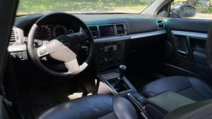 Grey Opel Vectra 2008 in Silute, with an engine capacity of 1.90 L and mileage of 296 thousand km for 670 €, photo 13 on AUTOMOTO.COM.LV