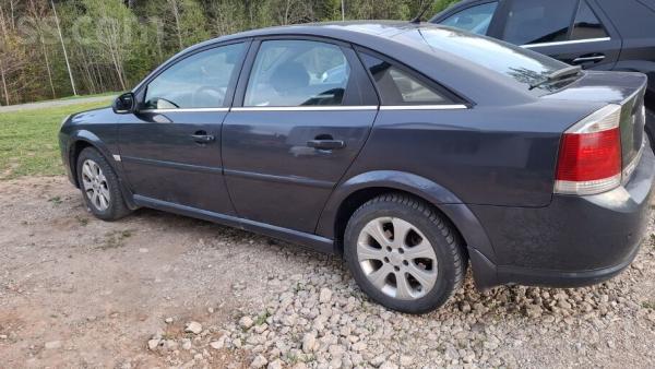 Pelēks Opel Vectra 2008 Saldus, ar dzinēja tilpumu 1.90 L un nobraukumu 283 tūkst. km par 1250 €, foto 6 vietnē AUTOMOTO.COM.LV