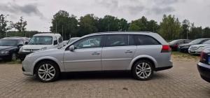 Grey Opel Vectra 2008 in Valmiera, with an engine capacity of 1.90 L and mileage of 416 thousand km for 1050 €, photo 6 on AUTOMOTO.COM.LV