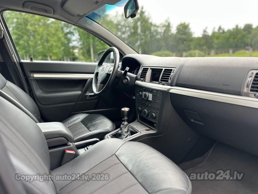 Pelēks Opel Vectra 2008 Tallina, ar dzinēja tilpumu 1.90 L un nobraukumu 356 tūkst. km par 1990 €, foto 11 vietnē AUTOMOTO.COM.LV