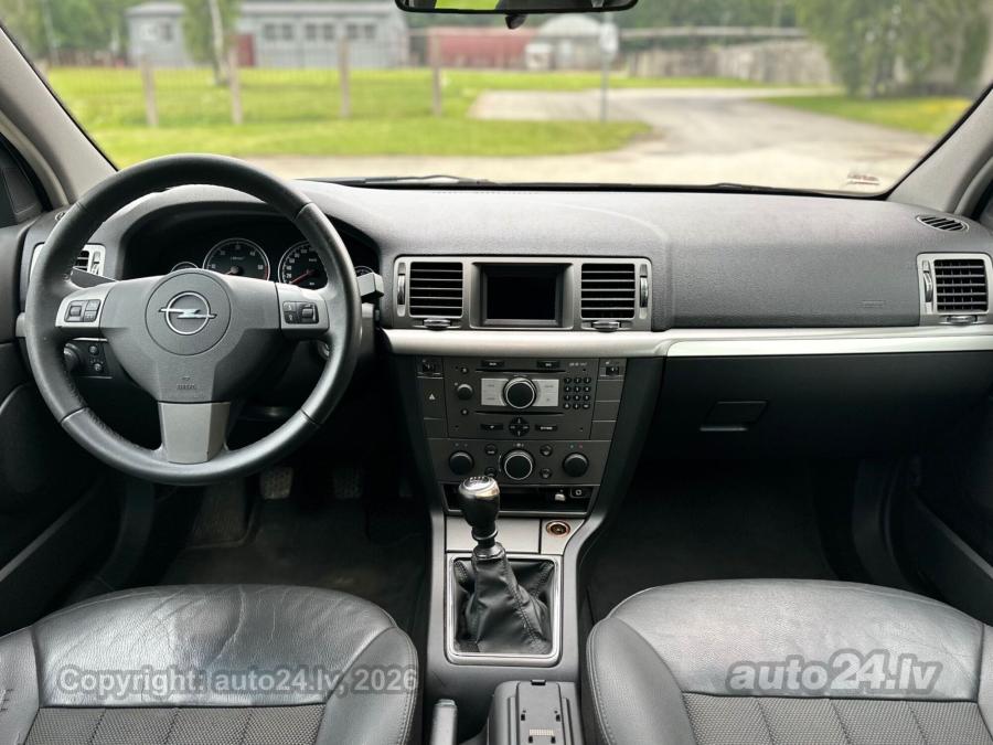 Pelēks Opel Vectra 2008 Tallina, ar dzinēja tilpumu 1.90 L un nobraukumu 356 tūkst. km par 1990 €, foto 12 vietnē AUTOMOTO.COM.LV