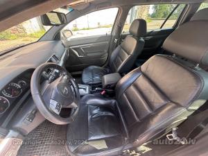 Grey Opel Vectra 2008 in Tallinn, with an engine capacity of 1.90 L and mileage of 375 thousand km for 1750 €, photo 13 on AUTOMOTO.COM.LV