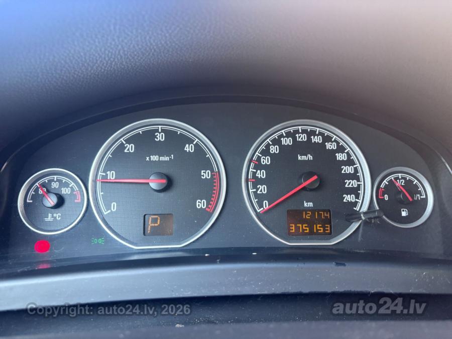 Grey Opel Vectra 2008 in Tallinn, with an engine capacity of 1.90 L and mileage of 375 thousand km for 1750 €, photo 15 on AUTOMOTO.COM.LV