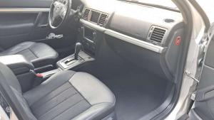 Grey Opel Vectra 2008 in Prienai, with an engine capacity of 1.91 L and mileage of 172 thousand km for 2499 €, photo 10 on AUTOMOTO.COM.LV