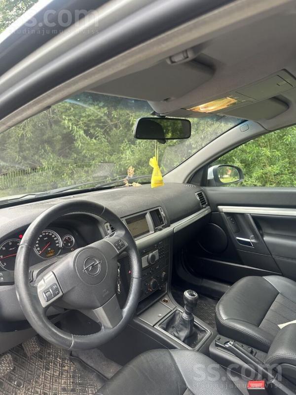 Pelēks Opel Vectra 2008 Jelgava, ar dzinēja tilpumu 1.90 L un nobraukumu 331 tūkst. km par 1700 €, foto 8 vietnē AUTOMOTO.COM.LV