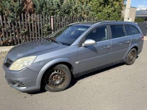 Grey Opel Vectra 2009 in Kaunas, with an engine capacity of 1.91 L and mileage of 334 thousand km for 1100 €, photo 3 on AUTOMOTO.COM.LV
