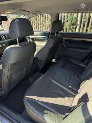 Grey Opel Vectra 2009 in Kaunas, with an engine capacity of 1.91 L and mileage of 334 thousand km for 1100 €, photo 15 on AUTOMOTO.COM.LV