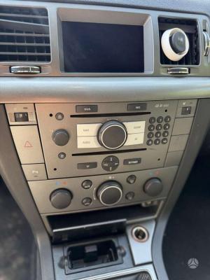 Grey Opel Vectra 2009 in Kaunas, with an engine capacity of 1.91 L and mileage of 334 thousand km for 1100 €, photo 22 on AUTOMOTO.COM.LV