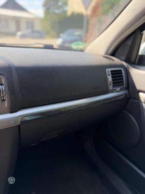 Grey Opel Vectra 2009 in Kaunas, with an engine capacity of 1.91 L and mileage of 334 thousand km for 1100 €, photo 24 on AUTOMOTO.COM.LV