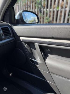 Grey Opel Vectra 2009 in Kaunas, with an engine capacity of 1.91 L and mileage of 334 thousand km for 1100 €, photo 25 on AUTOMOTO.COM.LV