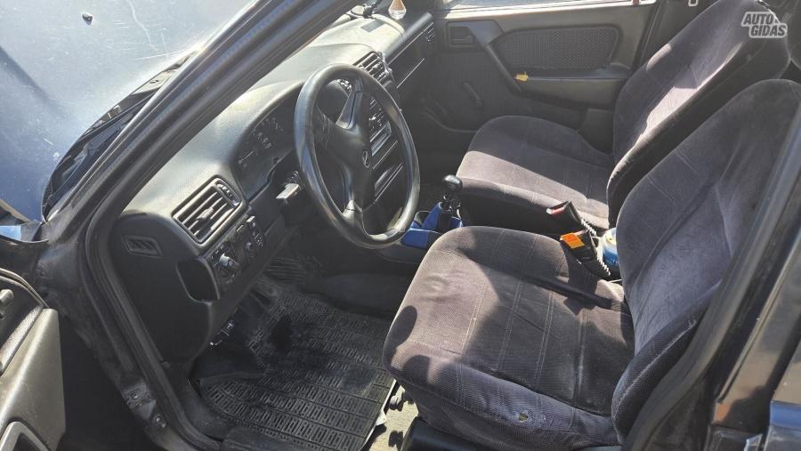 Opel Vectra 1993 Marijampole, ar dzinēja tilpumu 1.60 L un nobraukumu 221 tūkst. km par 790 €, foto 12 vietnē AUTOMOTO.COM.LV