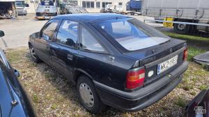 Opel Vectra 1993 Marijampole, ar dzinēja tilpumu 1.60 L un nobraukumu 221 tūkst. km par 790 €, foto 18 vietnē AUTOMOTO.COM.LV