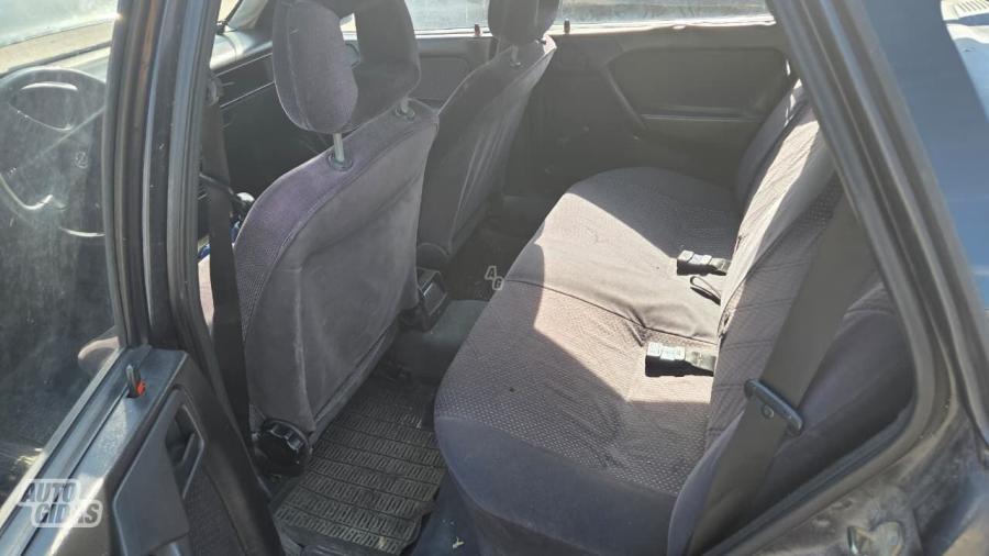 Opel Vectra 1993 Marijampole, ar dzinēja tilpumu 1.60 L un nobraukumu 221 tūkst. km par 790 €, foto 22 vietnē AUTOMOTO.COM.LV
