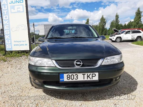 Opel Vectra 2001 in Tartu, with an engine capacity of 1.80 L and mileage of 188 thousand km for 1790 €, photo 5 on AUTOMOTO.COM.LV