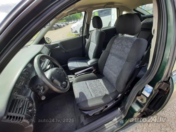 Opel Vectra 2001 in Tartu, with an engine capacity of 1.80 L and mileage of 188 thousand km for 1790 €, photo 10 on AUTOMOTO.COM.LV