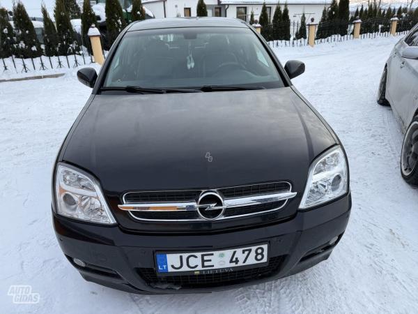 Opel Vectra 2002 in Siauliai, with an engine capacity of 2.20 L and mileage of 181 thousand km for 1000 €, photo 1 on AUTOMOTO.COM.LV