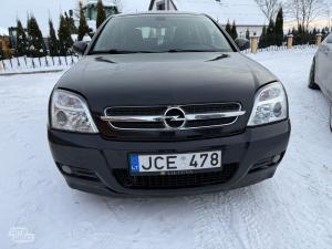 Opel Vectra 2002 in Siauliai, with an engine capacity of 2.20 L and mileage of 181 thousand km for 1000 €, photo 2 on AUTOMOTO.COM.LV