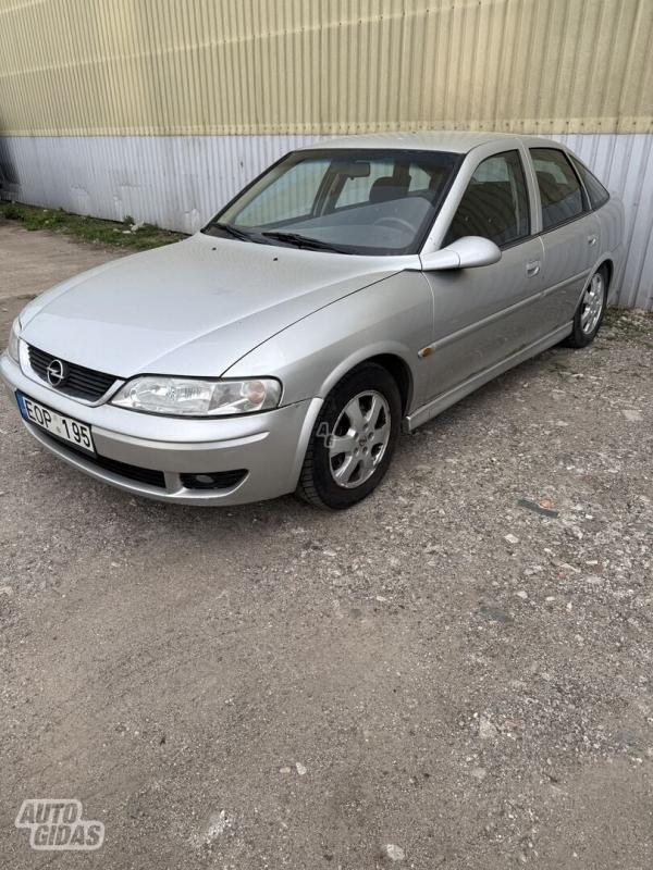Opel Vectra 2002 Klaipėda, ar dzinēja tilpumu 2.20 L un nobraukumu 300 tūkst. km par 600 €, foto 1 vietnē AUTOMOTO.COM.LV