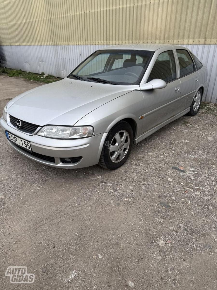 Opel Vectra 2002 Klaipėda, ar dzinēja tilpumu 2.20 L un nobraukumu 300 tūkst. km par 600 €, foto 1 vietnē AUTOMOTO.COM.LV