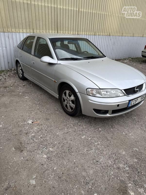 Opel Vectra 2002 Klaipėda, ar dzinēja tilpumu 2.20 L un nobraukumu 300 tūkst. km par 600 €, foto 2 vietnē AUTOMOTO.COM.LV