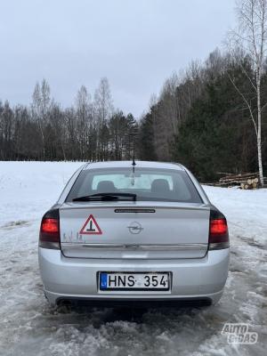 Opel Vectra 2003 Šilutė, ar dzinēja tilpumu 2.20 L un nobraukumu 381 tūkst. km par 1000 €, foto 3 vietnē AUTOMOTO.COM.LV