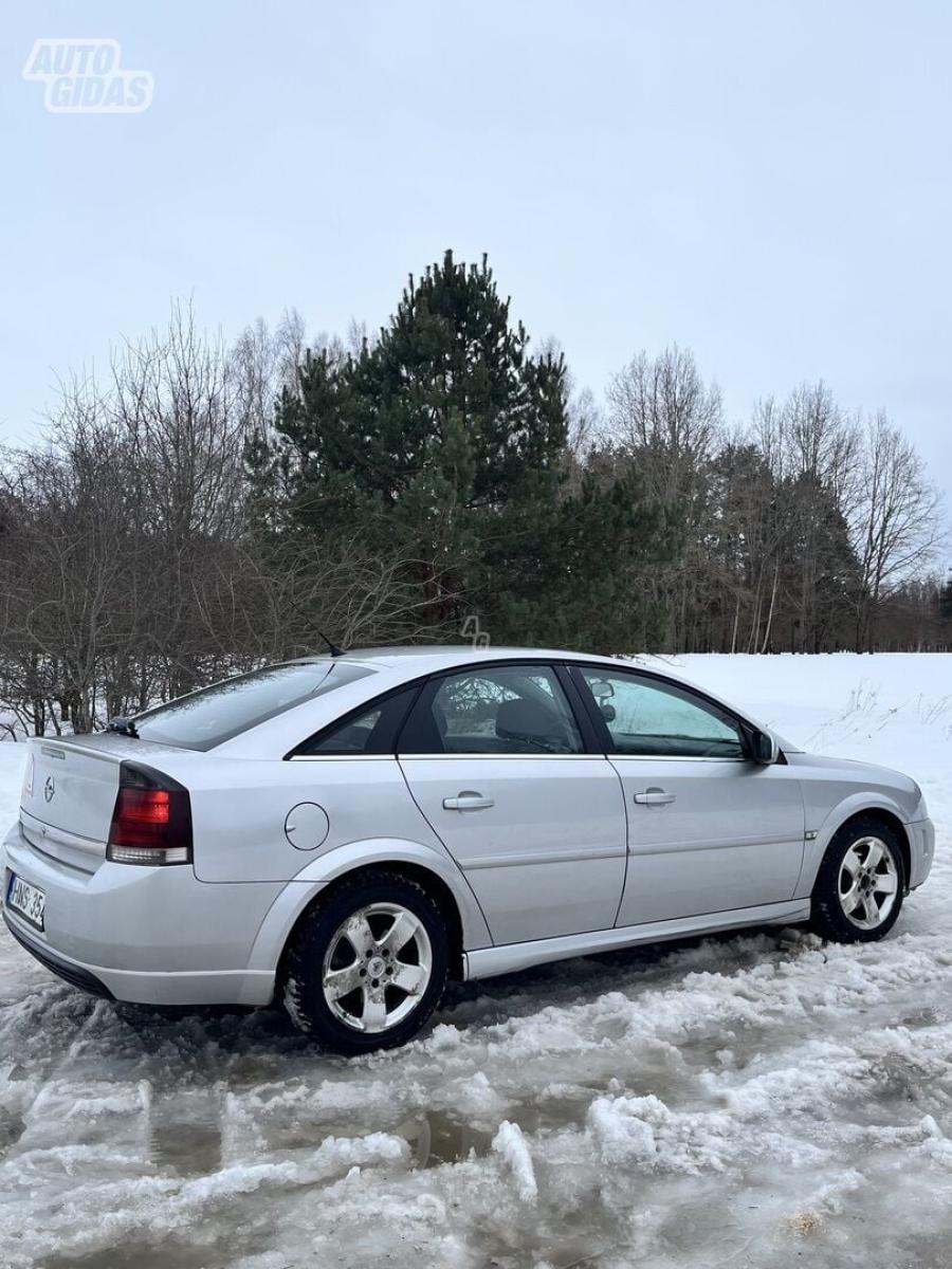Opel Vectra 2003 Šilutė, ar dzinēja tilpumu 2.20 L un nobraukumu 381 tūkst. km par 1000 €, foto 4 vietnē AUTOMOTO.COM.LV
