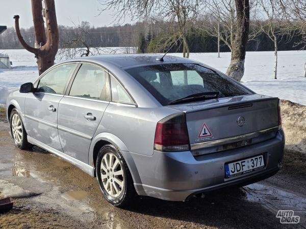 Opel Vectra 2003 Ukmergė, ar dzinēja tilpumu 2.20 L un nobraukumu 333 tūkst. km par 450 €, foto 4 vietnē AUTOMOTO.COM.LV