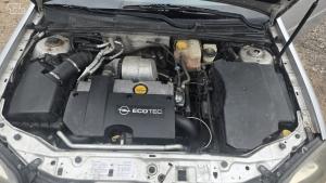 Opel Vectra 2003 in Prienai, with an engine capacity of 2.20 L and mileage of 222 thousand km for 400 €, photo 8 on AUTOMOTO.COM.LV