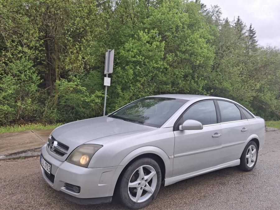 Opel Vectra 2003 in Joniskis, with an engine capacity of 2.20 L and mileage of 275 thousand km for 850 €, photo 1 on AUTOMOTO.COM.LV