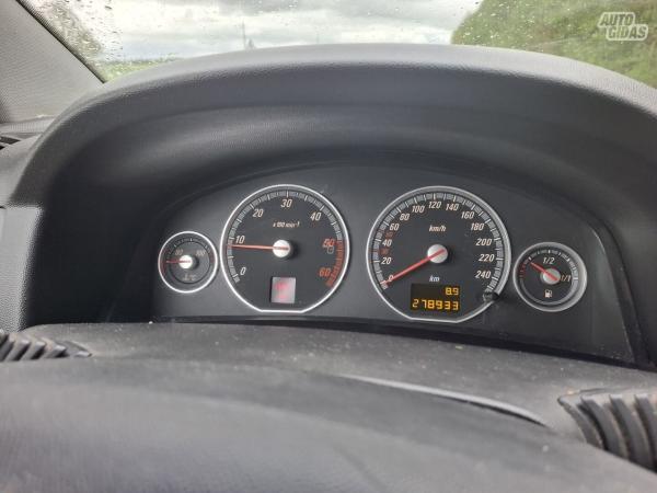 Opel Vectra 2003 in Joniskis, with an engine capacity of 2.20 L and mileage of 275 thousand km for 850 €, photo 2 on AUTOMOTO.COM.LV