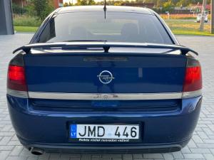 Opel Vectra 2003 Panevēža, ar dzinēja tilpumu 2.20 L un nobraukumu 390 tūkst. km par 650 €, foto 5 vietnē AUTOMOTO.COM.LV
