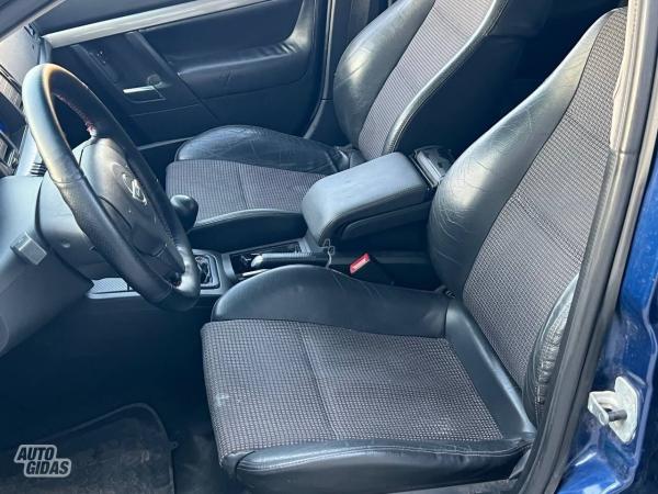 Opel Vectra 2003 Panevēža, ar dzinēja tilpumu 2.20 L un nobraukumu 390 tūkst. km par 650 €, foto 8 vietnē AUTOMOTO.COM.LV
