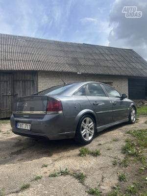Opel Vectra 2003 in Radviliskis, with an engine capacity of 2.20 L and mileage of 404 thousand km for 1500 €, photo  on AUTOMOTO.COM.LV