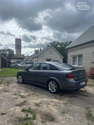 Opel Vectra 2003 in Radviliskis, with an engine capacity of 2.20 L and mileage of 404 thousand km for 1500 €, photo 4 on AUTOMOTO.COM.LV