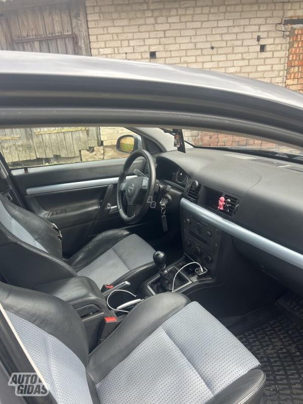 Opel Vectra 2003 Radviliškis, ar dzinēja tilpumu 2.20 L un nobraukumu 404 tūkst. km par 1500 €, foto 10 vietnē AUTOMOTO.COM.LV