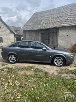 Opel Vectra 2003 in Radviliskis, with an engine capacity of 2.20 L and mileage of 404 thousand km for 1500 €, photo 6 on AUTOMOTO.COM.LV