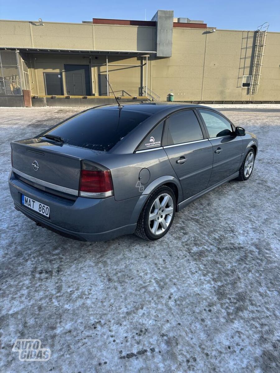 Opel Vectra 2004 Šauļi, ar dzinēja tilpumu 2.20 L un nobraukumu 322 tūkst. km par 375 €, foto 4 vietnē AUTOMOTO.COM.LV