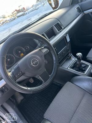 Opel Vectra 2004 Šauļi, ar dzinēja tilpumu 2.20 L un nobraukumu 322 tūkst. km par 375 €, foto 5 vietnē AUTOMOTO.COM.LV