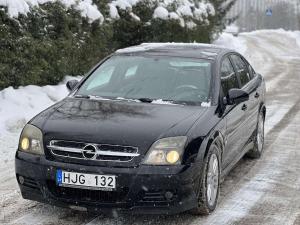 Opel Vectra 2004 in Klaipeda, with an engine capacity of 1.91 L and mileage of 299 thousand km for 999 €, photo  on AUTOMOTO.COM.LV