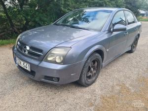 Opel Vectra 2004 in Klaipeda, with an engine capacity of 2.20 L and mileage of 353 thousand km for 850 €, photo 3 on AUTOMOTO.COM.LV