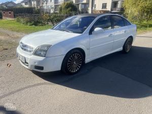 Opel Vectra 2005 in Siauliai, with an engine capacity of 2.20 L and mileage of 420 thousand km for 1050 €, photo  on AUTOMOTO.COM.LV