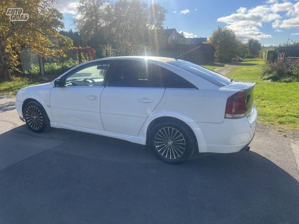 Opel Vectra 2005 Šauļi, ar dzinēja tilpumu 2.20 L un nobraukumu 420 tūkst. km par 1050 €, foto 7 vietnē AUTOMOTO.COM.LV